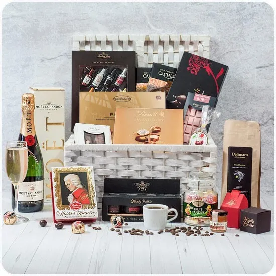 Poczta Kwiatowa® - gift basket for a VIP